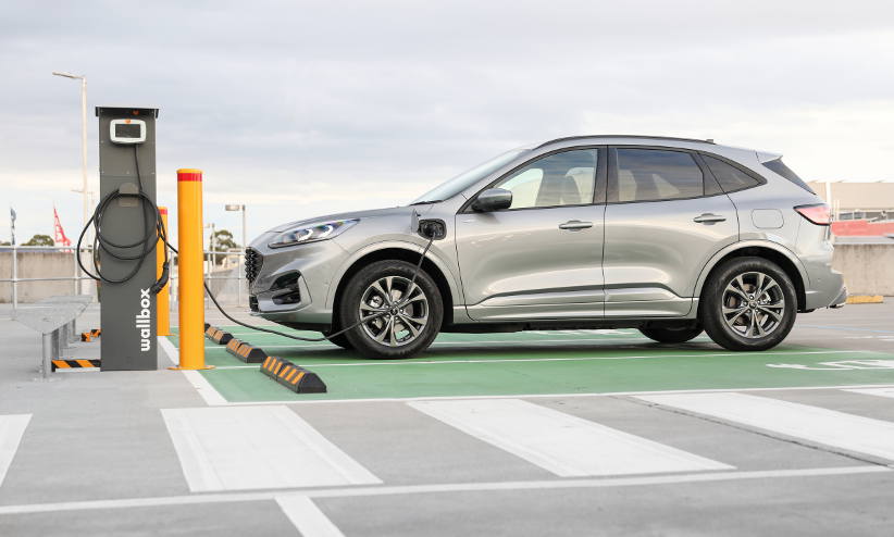 Ford give fleet buyers another PHEV option - Fleet EV News