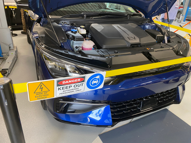 Electric vehicle maintenance and servicing - Fleet EV News