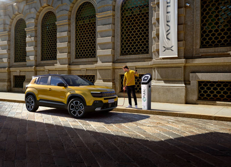 It's electric! And it's a JEEP! - Fleet EV News